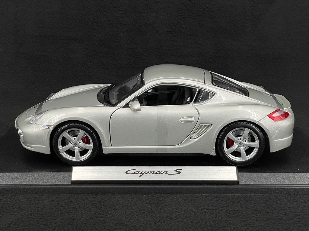 Porsche Cayman S 2005 Silber Grau 1 18 Maisto WAP02130016