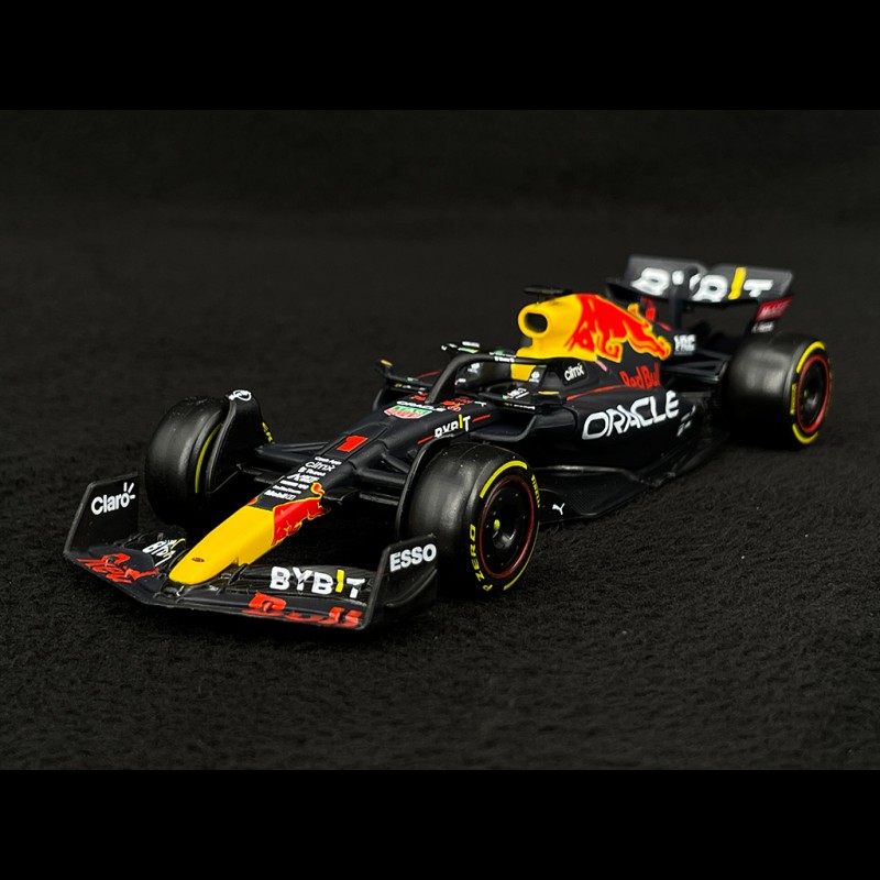 Max Verstappen Red Bull Racing RB18 n°33 World Championship winner 2022 ...