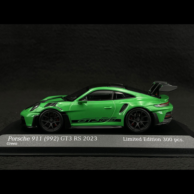 Porsche 911 GT3 RS Type 992 Weissach Package 2023 Python Green 1/43 Minichamps 413062112 - Elfershop
